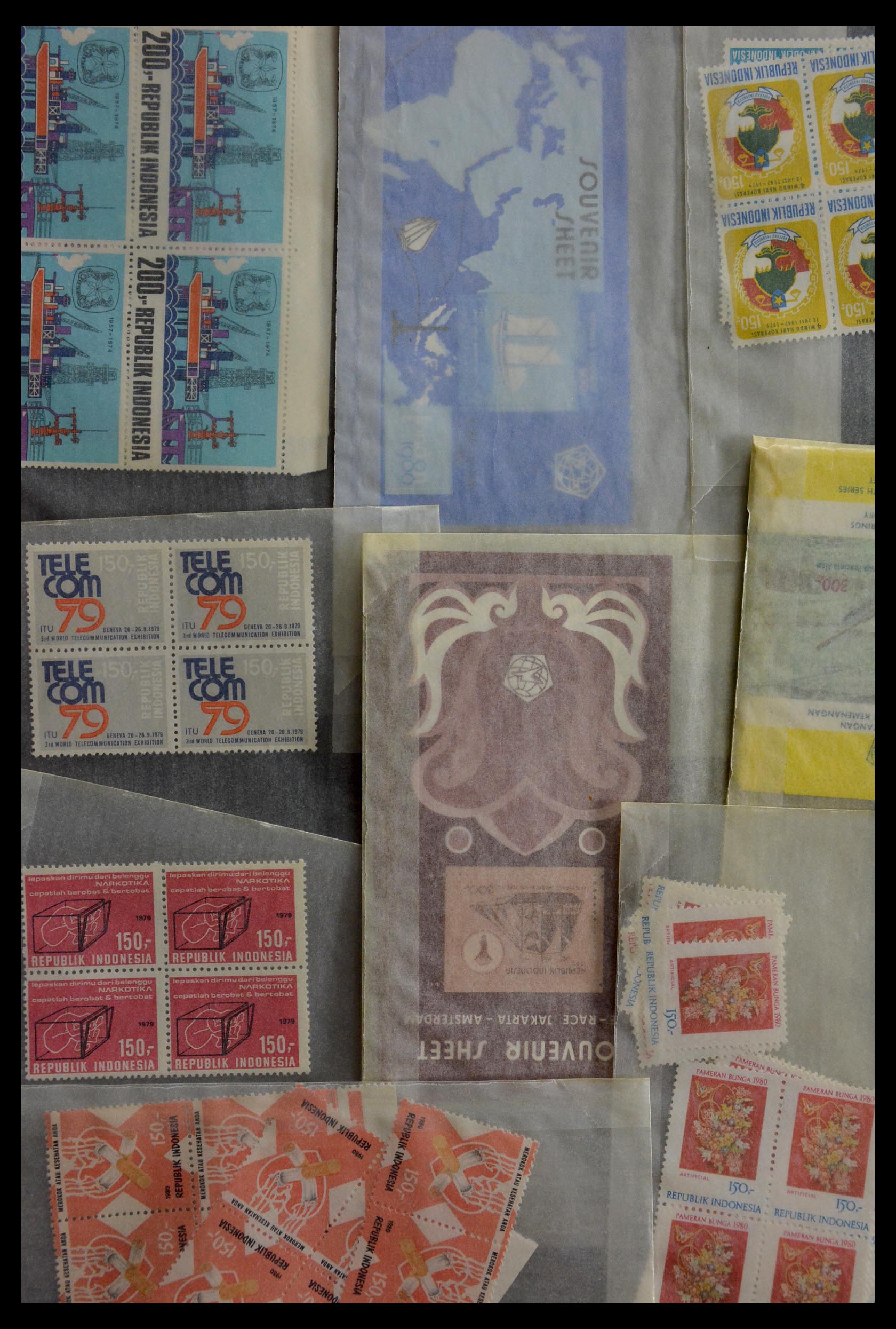 Smits Philately - We buy and sell stamp collections - Smits Philately